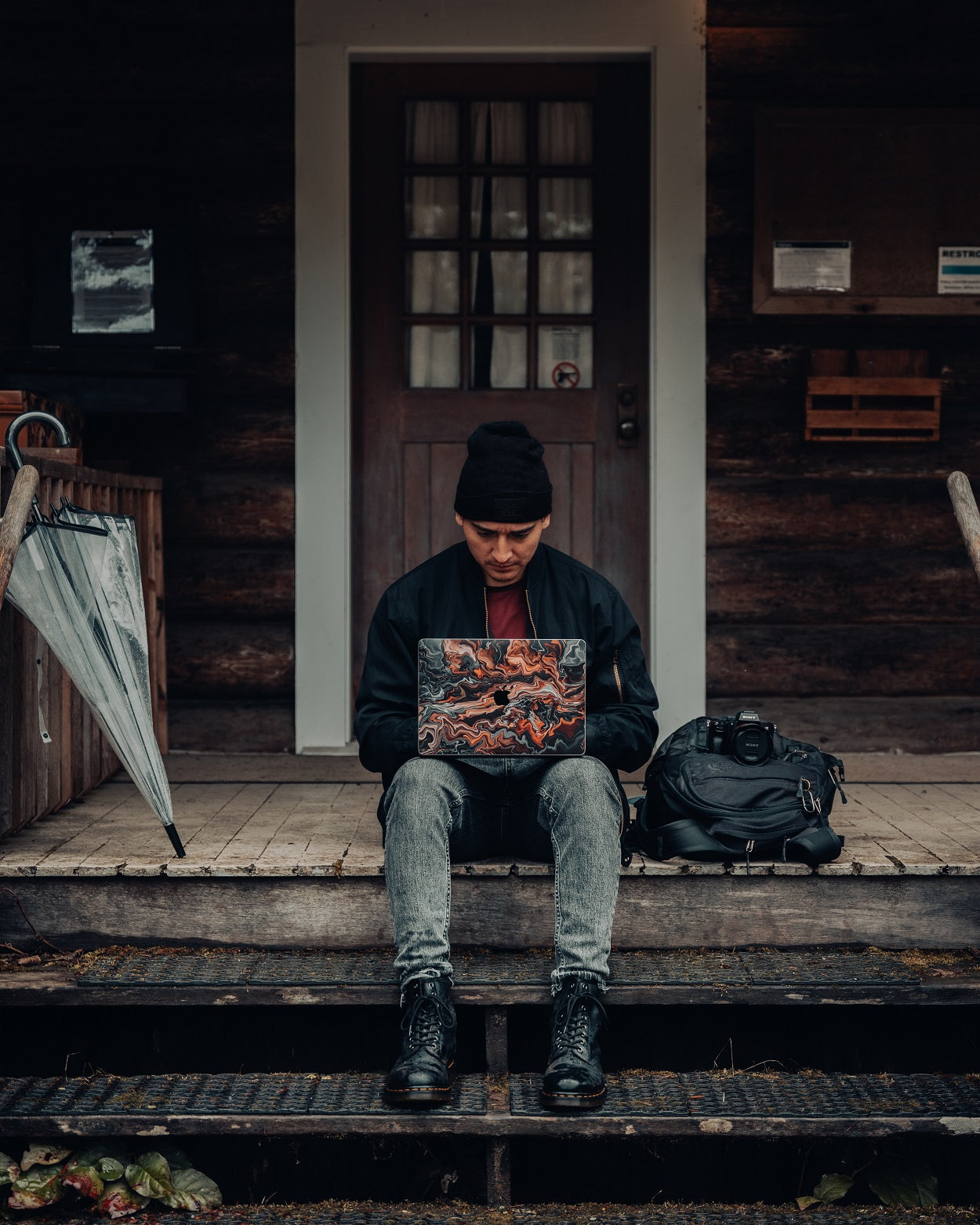 Obsidian (MacBook Skin) - fishskyn